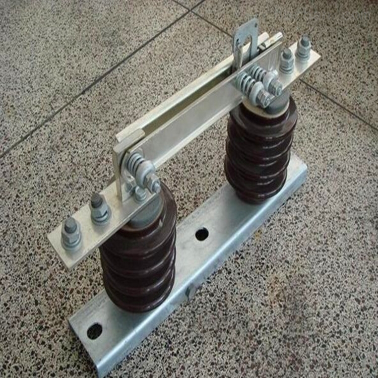 GW9-12-630-户外柱上10kv隔离开关型号-参数-厂家-陕西泰开高压开关制造有限公司
